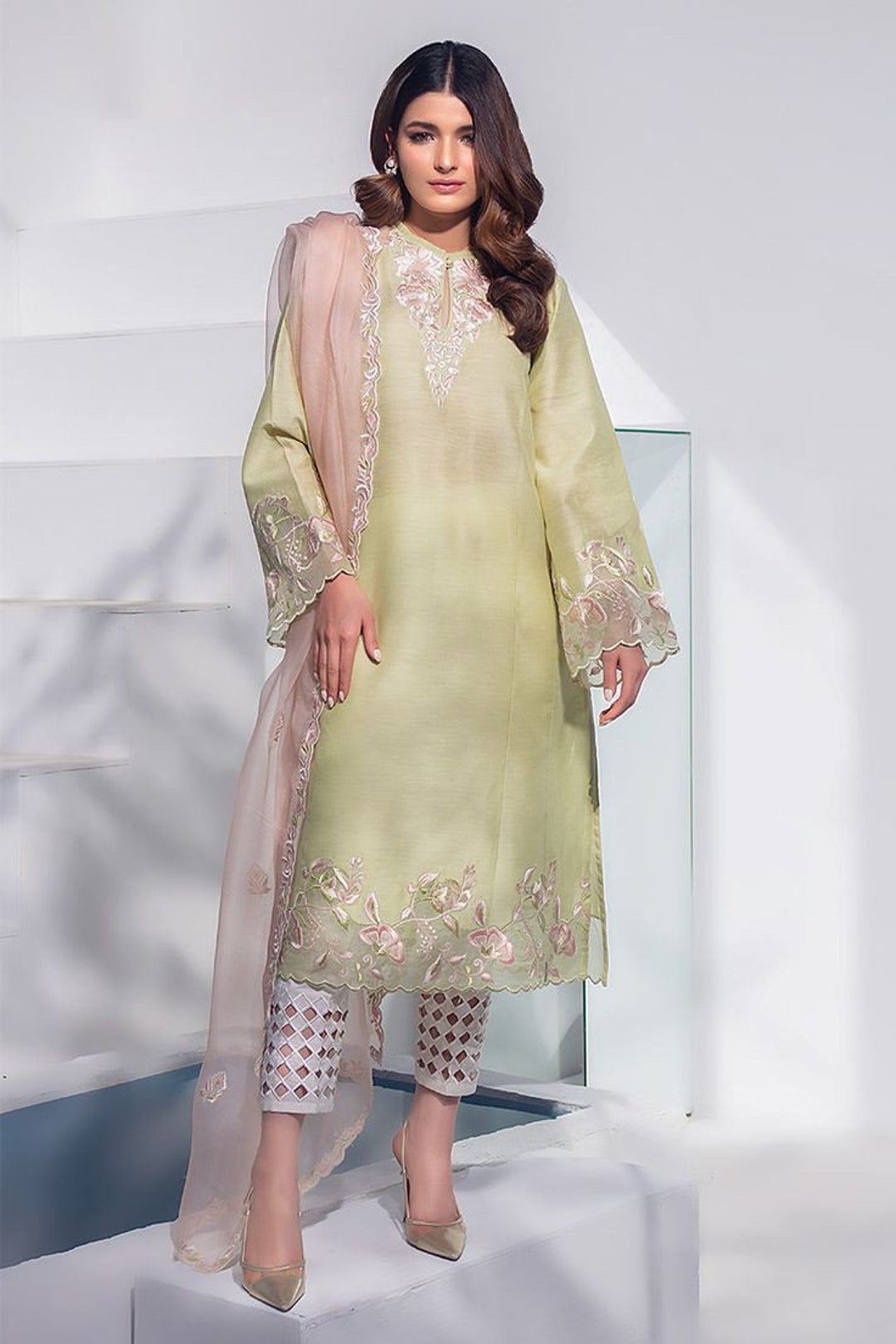 Indian Ethnic Women Festive Party Wear Silk Kurta Set, Wedding Dress ...