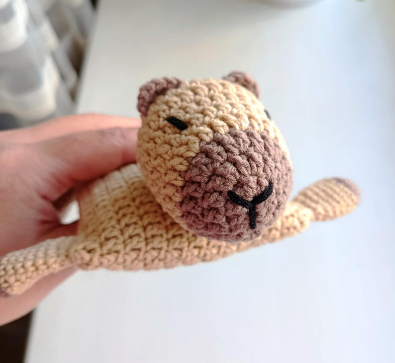 Crochet Capybara Wrist Rest, Ergonomic Mouse Cushion - New Job Gift - Etsy