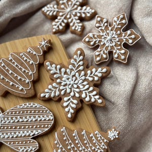 Decorated Gingerbread Cookies – Custom Christmas Cookie Set One Dozen ...
