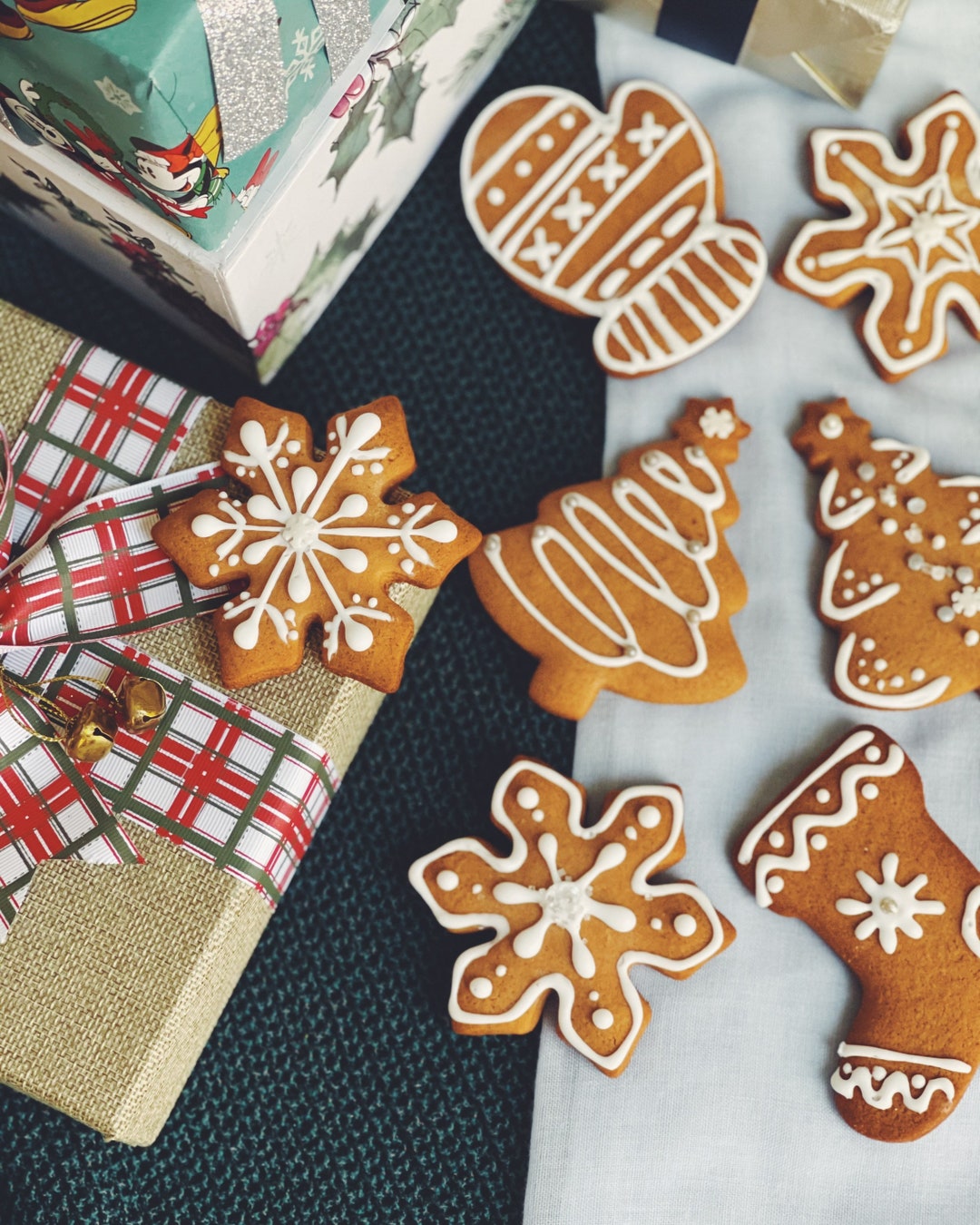Christmas Cookie Set.holidays Honey Gingerbread Cookie Gift Set One ...