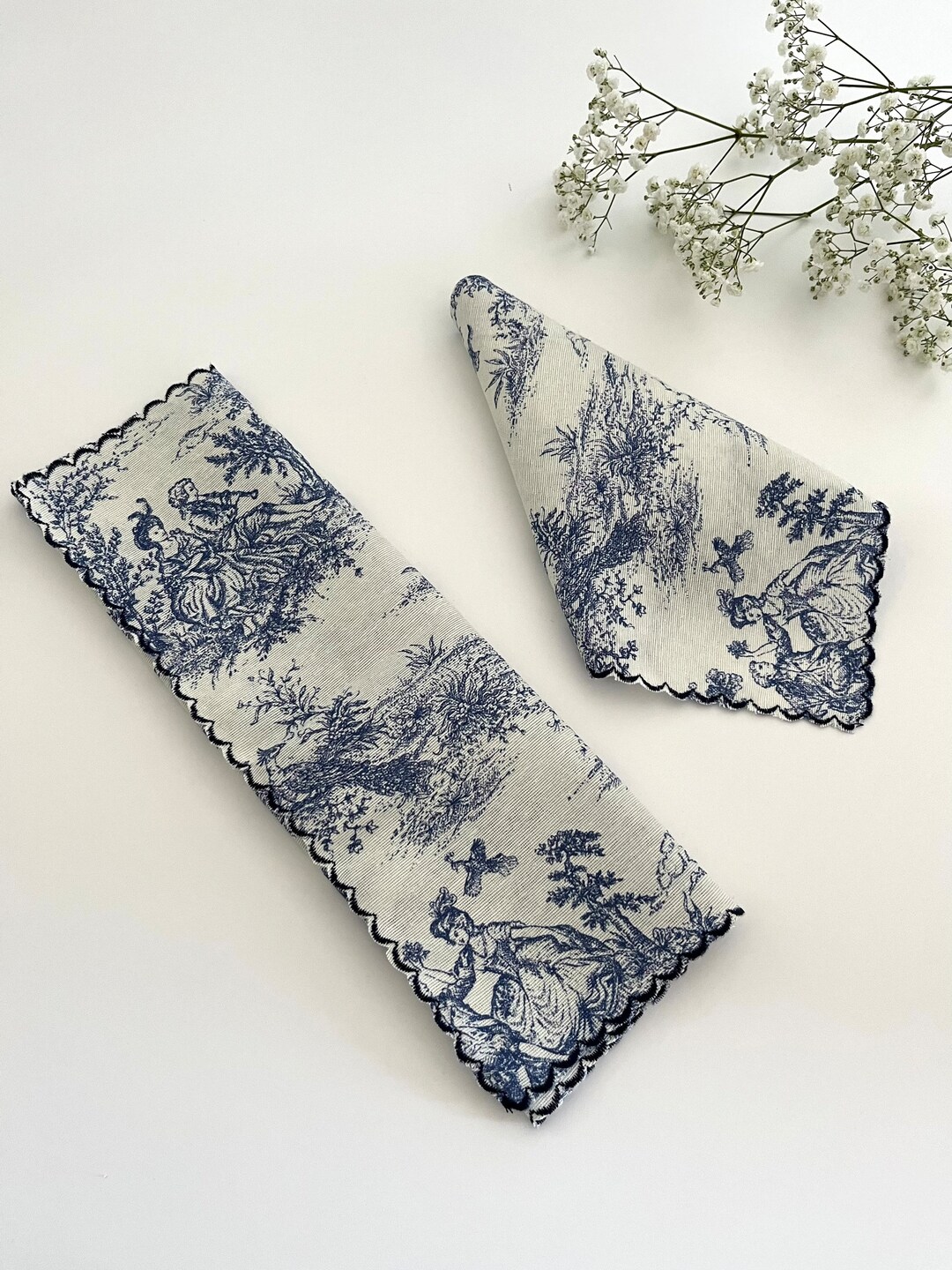 Blue Toile Napkin Set, Embroidered Scalloped Edge Table Napkins, Toile ...