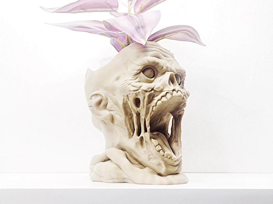Horror Planter - Zombie Bust Plant Pot, Scary & Dark Gothic Sculpture ...