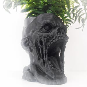 Horror Planter - Zombie Bust Plant Pot, Scary & Dark Gothic Sculpture ...