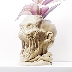 Horror Planter - Zombie Bust Plant Pot, Scary & Dark Gothic Sculpture ...