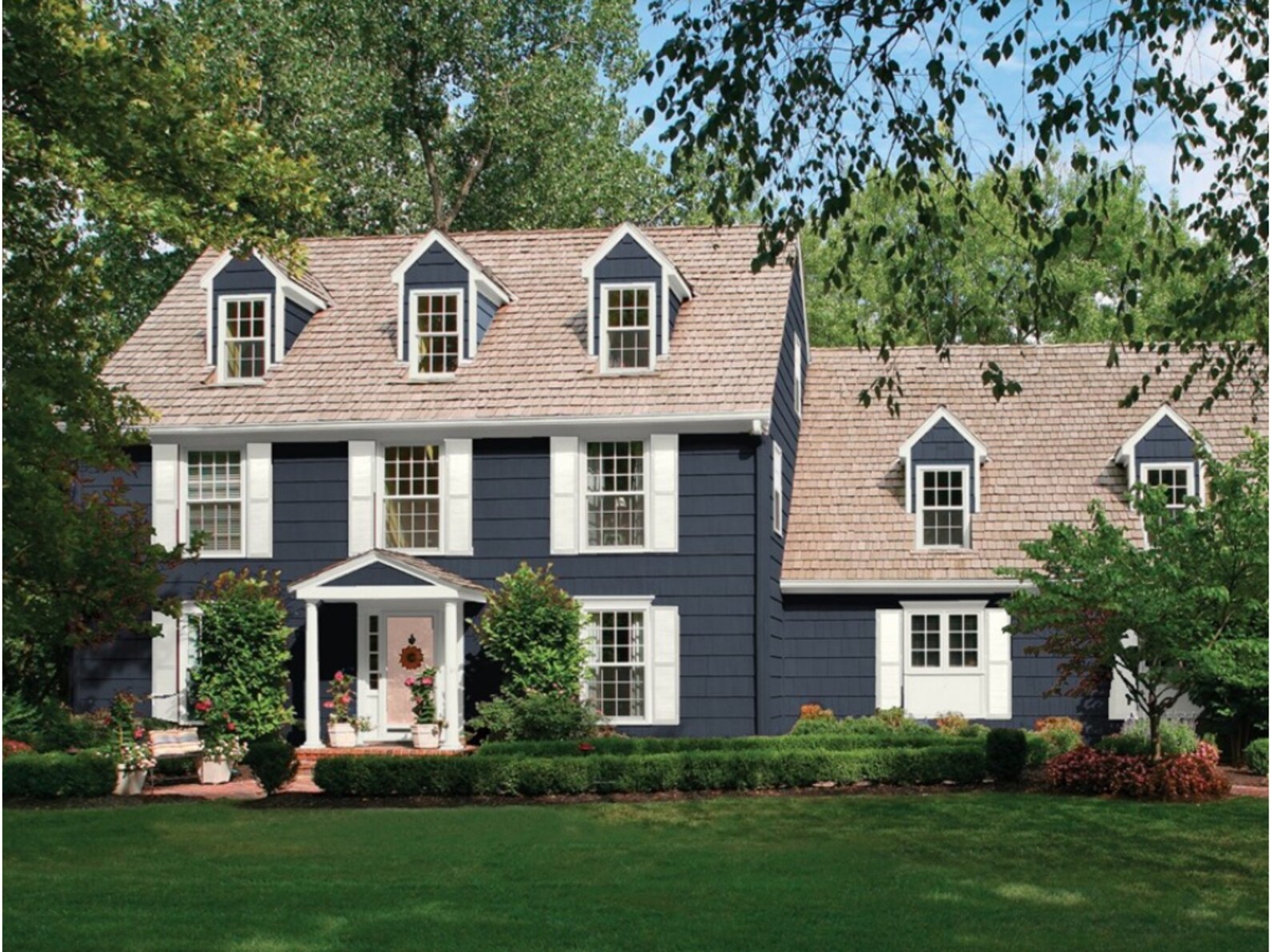 Navy Exterior Paint Color Scheme Blue Exterior Paint Benjamin Moore ...