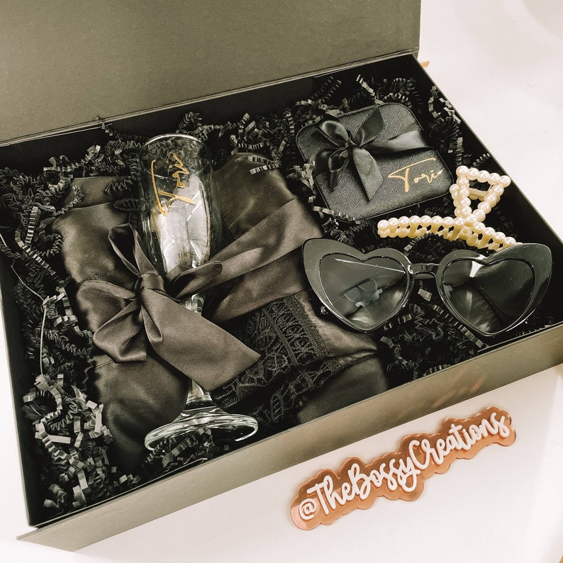 Black Satin Robe Bridesmaid Proposal Gift Box Personalized - Etsy