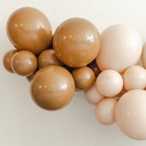 In the Buff Neutral Balloon Garland Kit With Mocha Cameo Pale Sand ...
