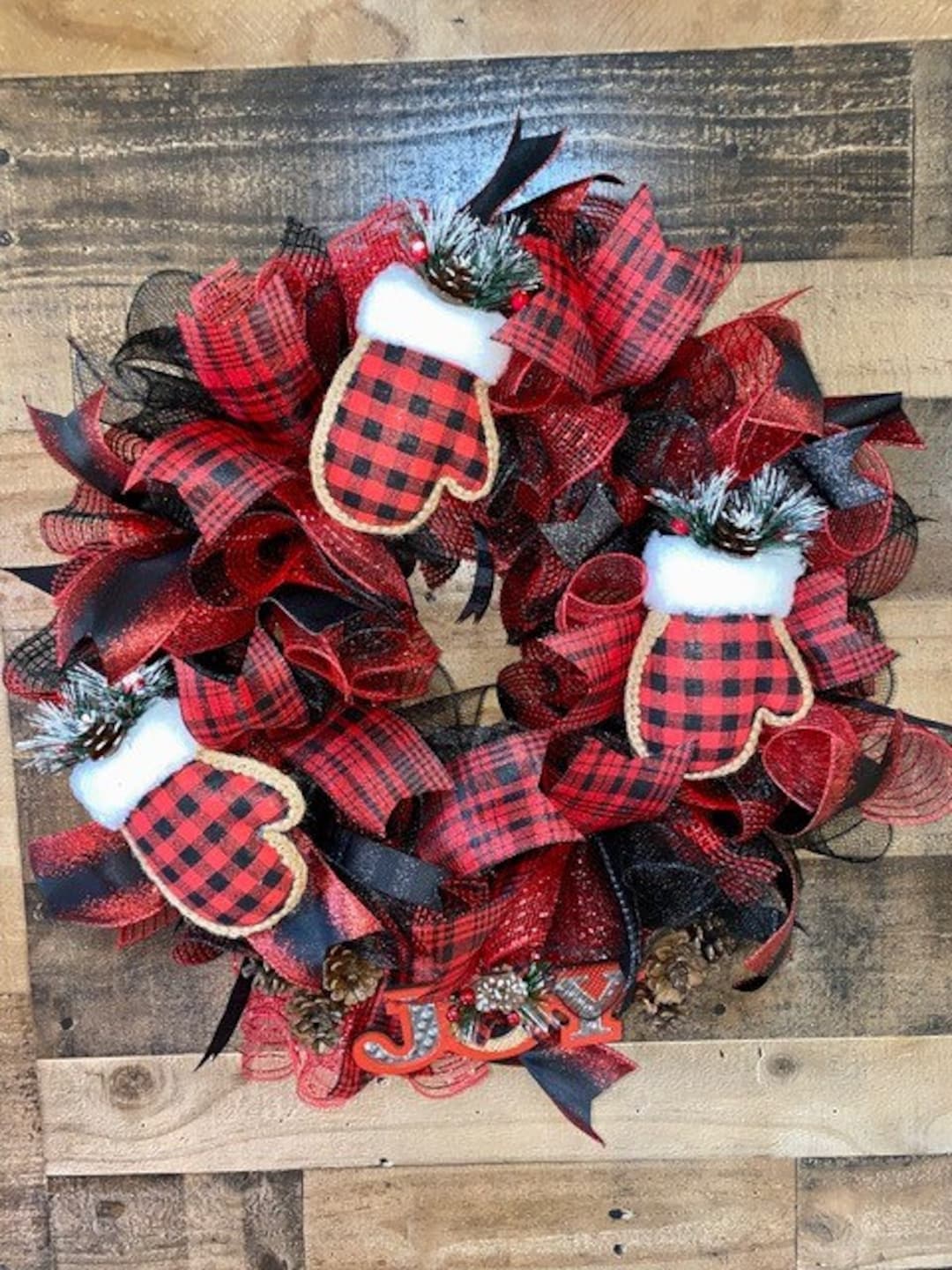 Mitten Wreath, Deco Mesh Wreath, Winter Decor, Christmas Wreath - Etsy