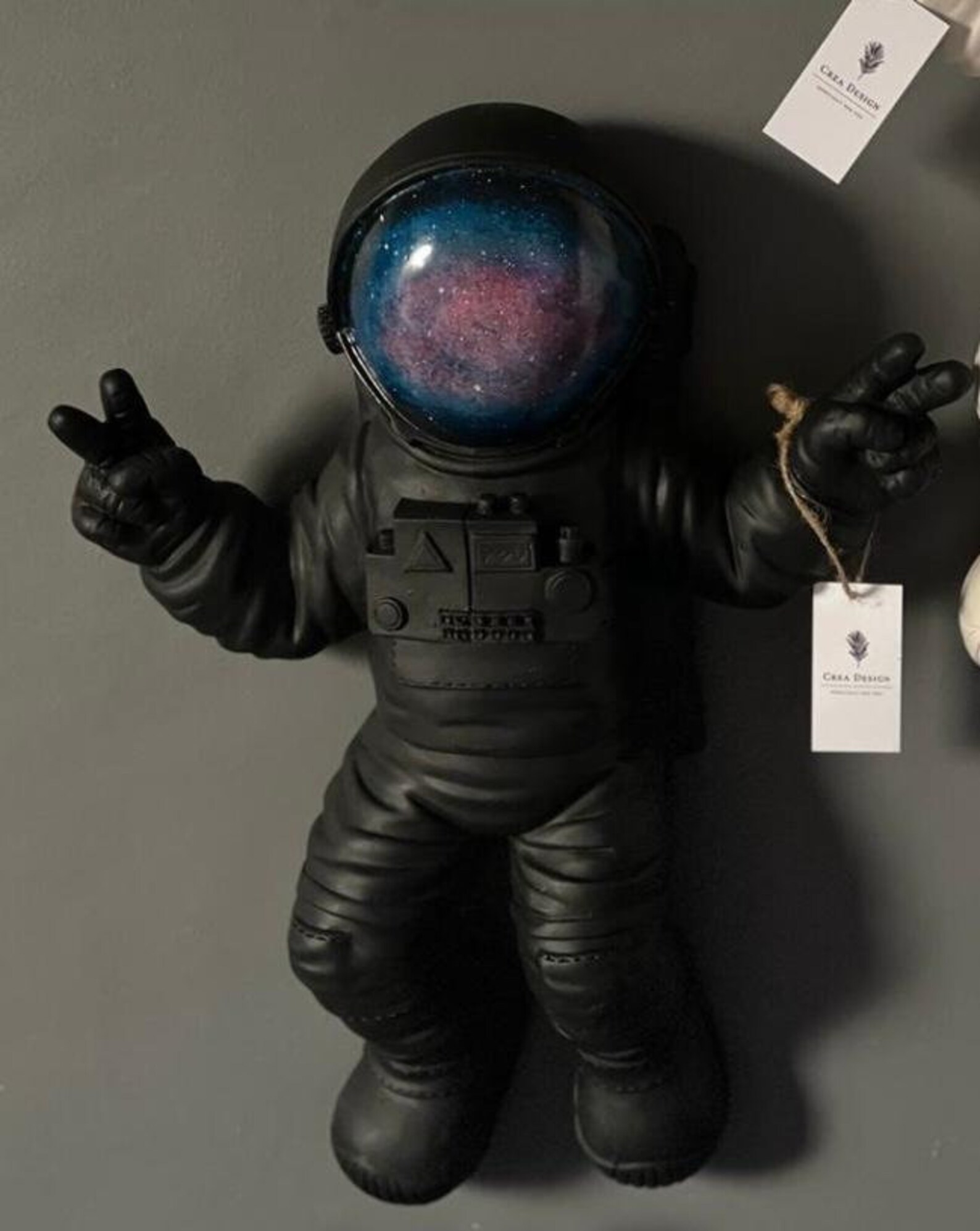 Spaceman Wall Statue, Gift, Contemporary Art, Modern Statues, Pop Art ...