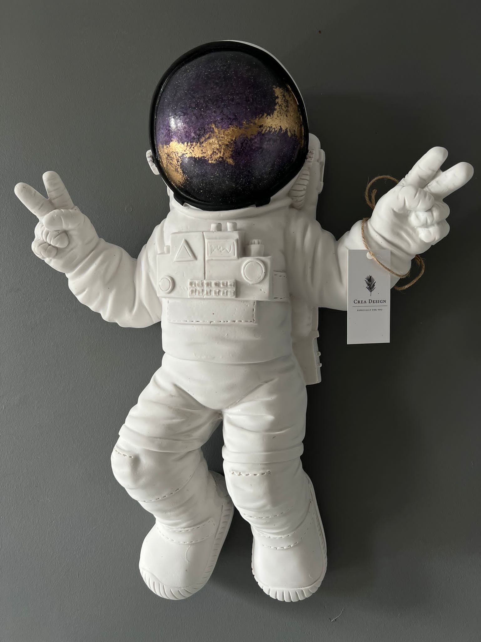 Spaceman İn Space Wall Statue, Special Gift, Contemporary Art, Modern ...