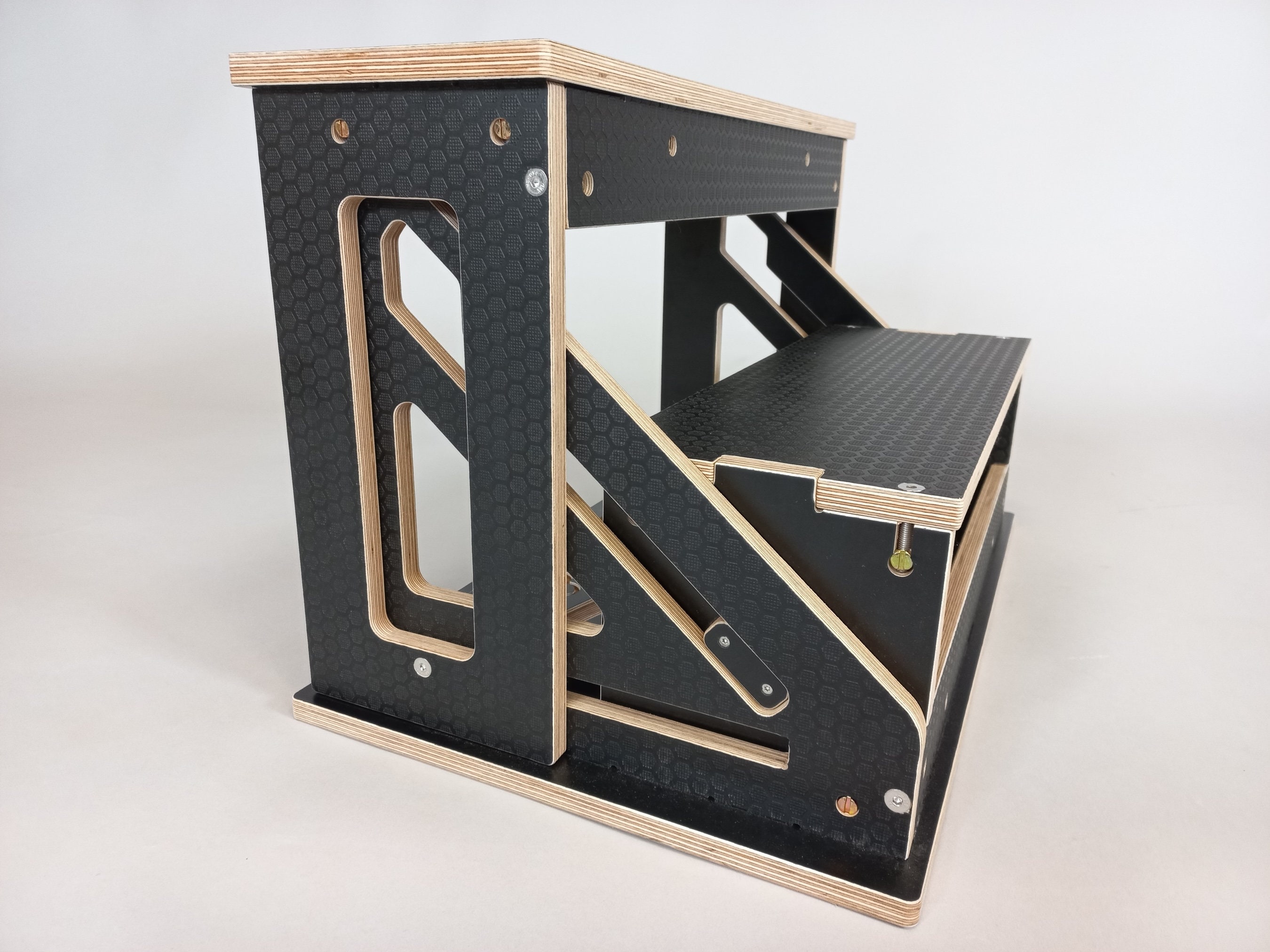 Transformable Step Stool to Queening Chair. Discreet Design Sex ...