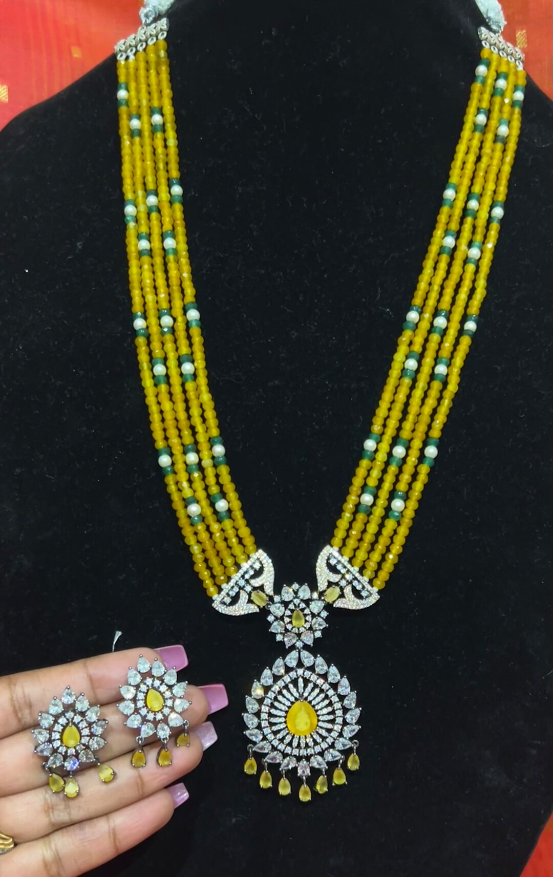 Premium High Quality Grand Looking Victorian Long Mala With and With ...