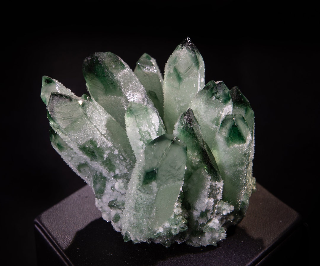 Chromium Chloride Quartz, Chromium Quartz, Green Quartz, 304 G 3 X 2.5 ...