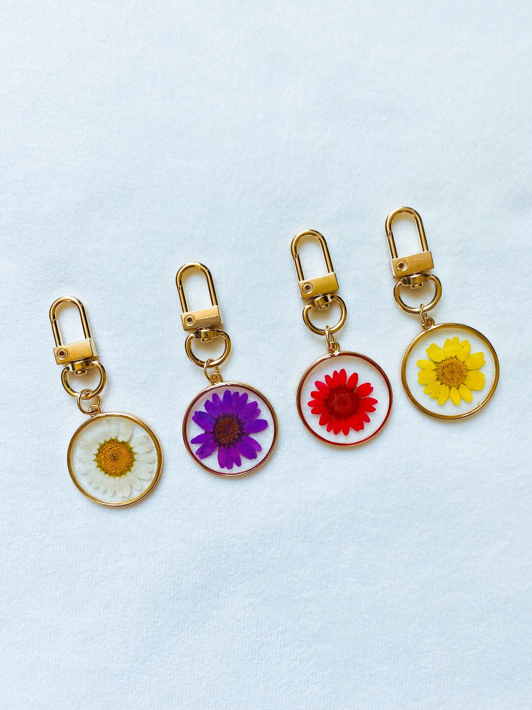 Pressed Daisy April Birth Month Flower Keychain,real Flowers Keyring ...