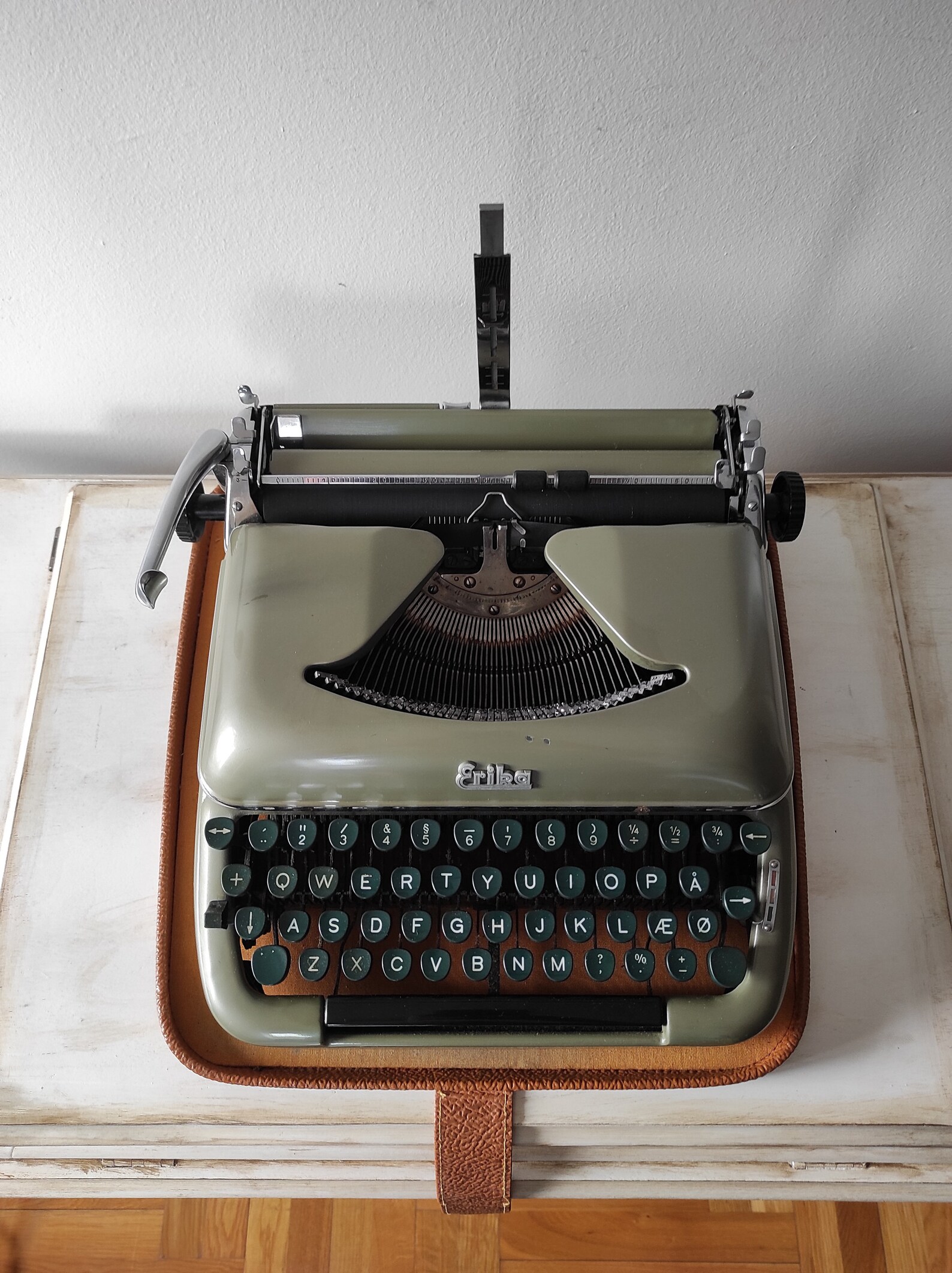 Vintage Erika 10 Typewriter, Made in Germany, 60s' Typewriter - Etsy