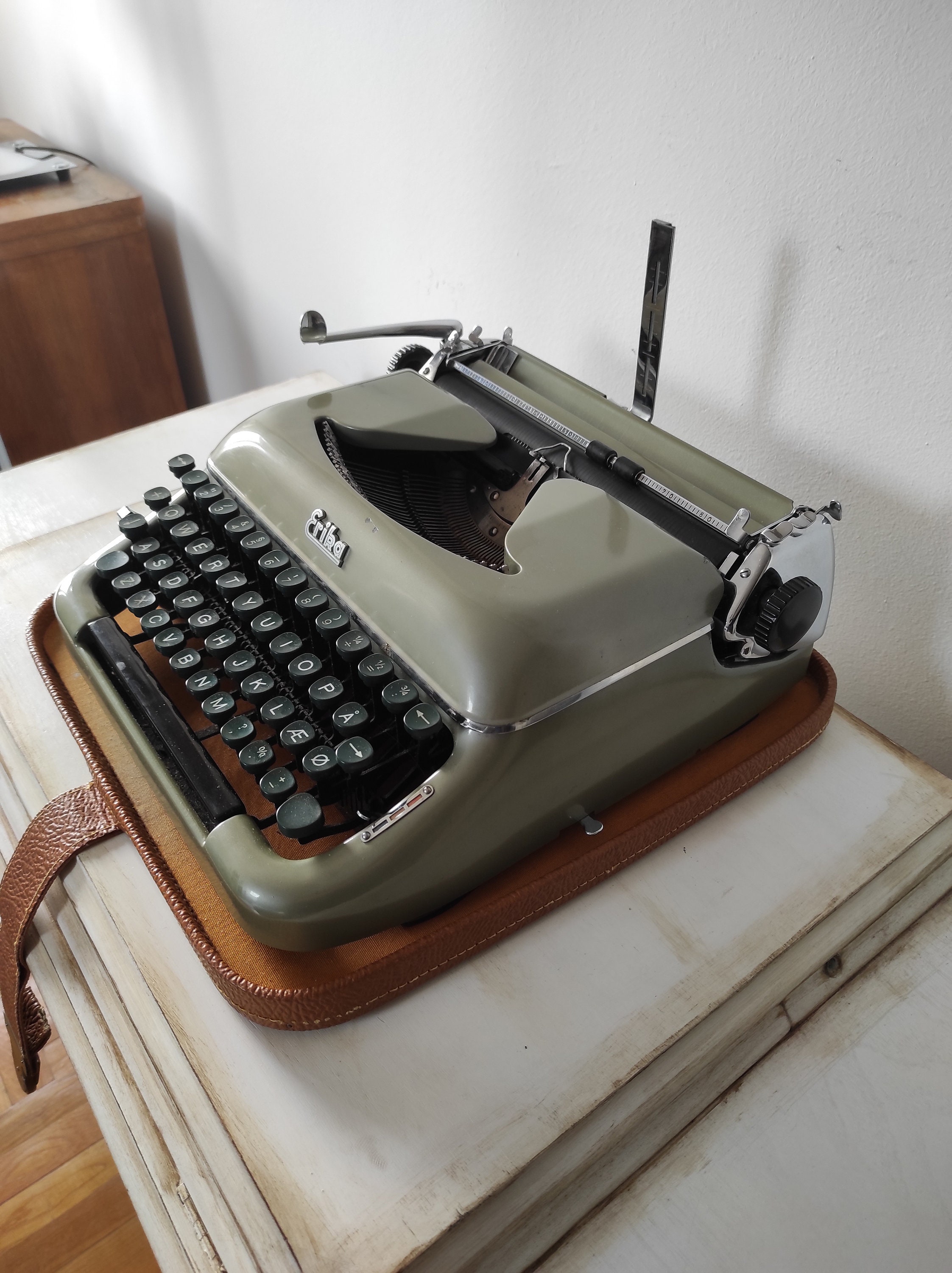 Vintage Erika 10 Typewriter, Made in Germany, 60s' Typewriter - Etsy