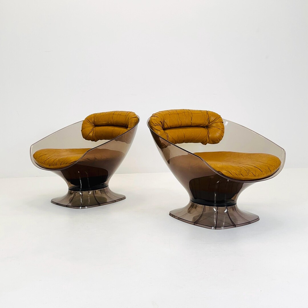 Pair of Space Age Lucite Pod Lounge Chairs by Raphaël Raffel, France ...