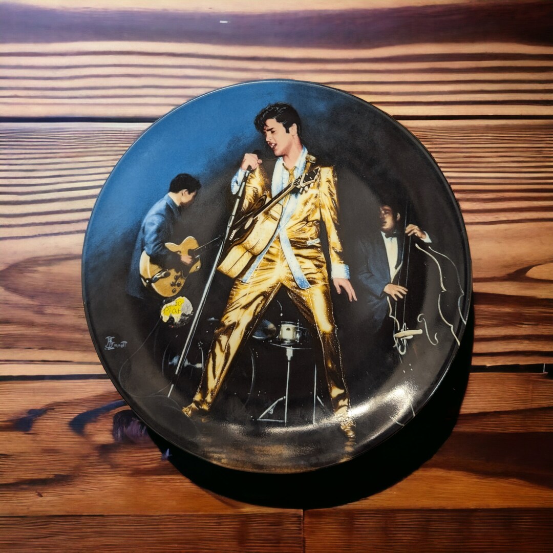 Vintage Elvis Presley: Looking at a Legend Plate #3 "the Memphis Flash ...