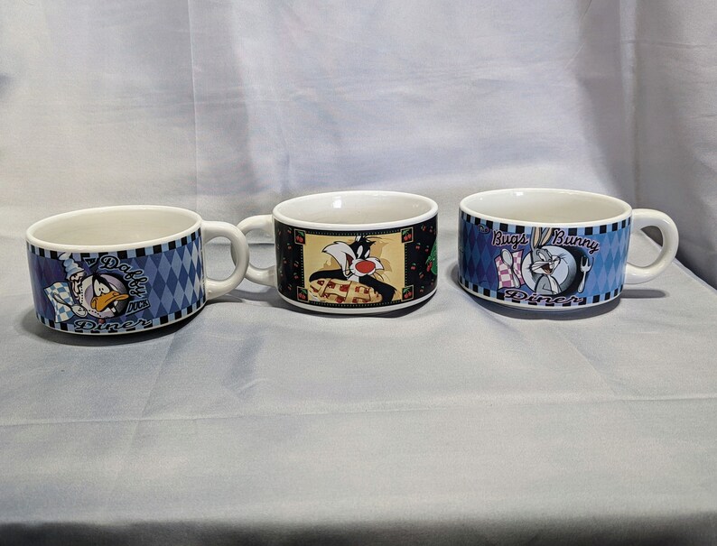 Looney Tunes Diner-style Soup Mugs Feat. Bugs Bunny, Daffy Duck, and ...