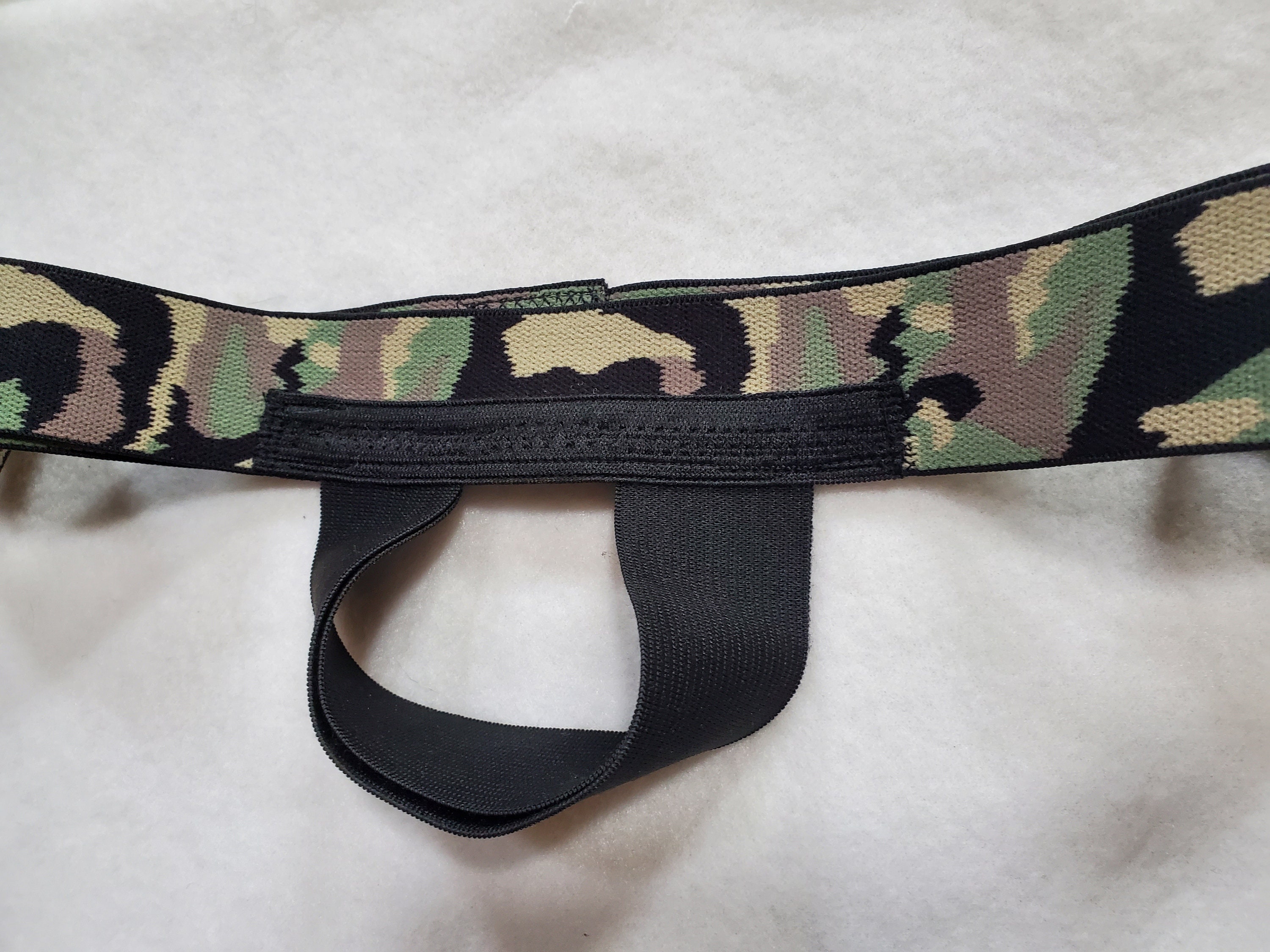 Male Enhancing Ball Lifter With Camouflage Band and Black Elastic Sling ...