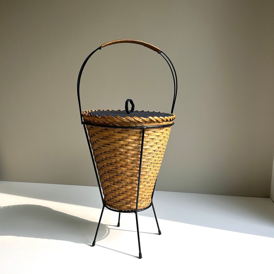 Vintage Sewing Basket. Wicker . Rattan. String Design. 60s. - Etsy