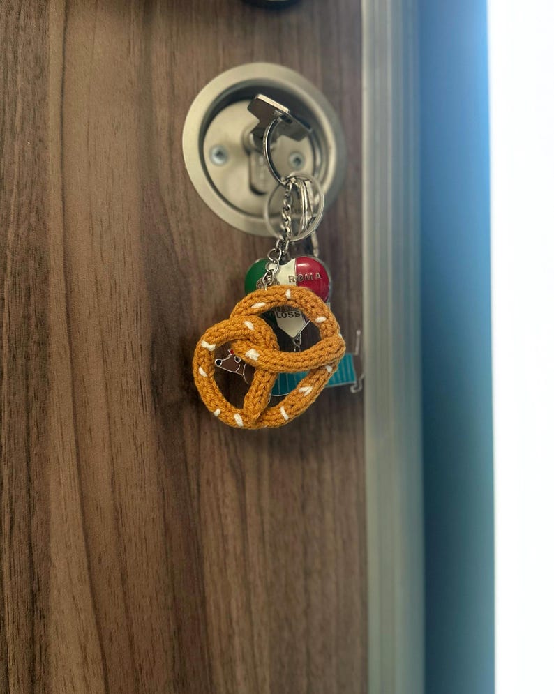 Handmade Cute Crochet Pretzel Keychain,crochet Pretzel Bag Charm ...