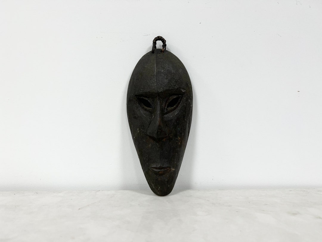 Vintage Black Wooden African Mask Wall Hanging, Hand Carved Primitive ...