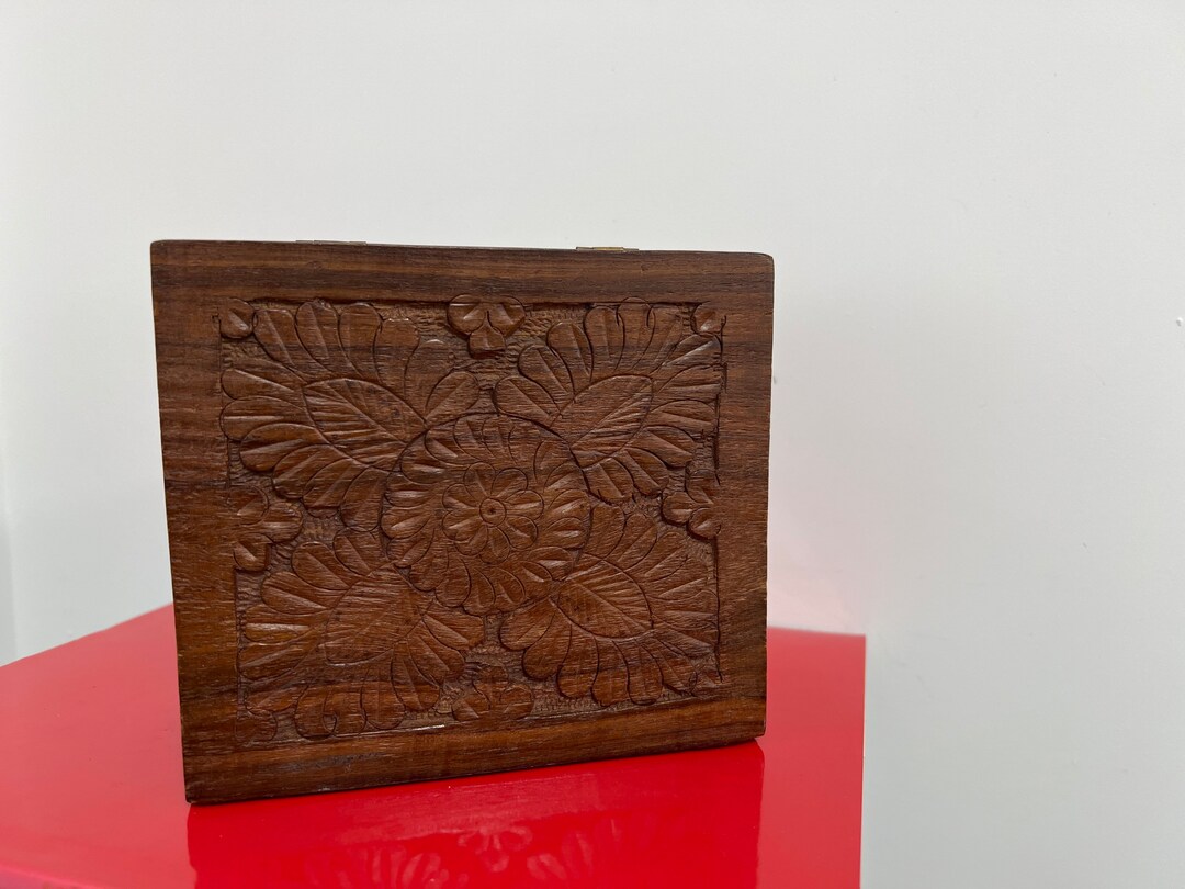 Vintage Handcarved Wooden Box, Wooden Jewellery Box, Willem II Cigaret ...