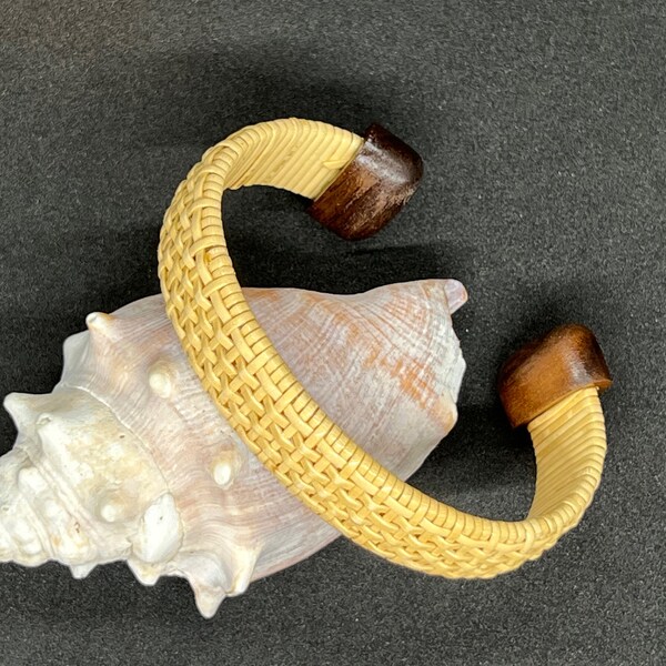 Nantucket Bracelets - Etsy