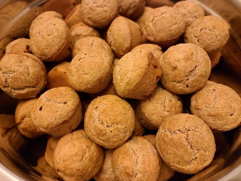 Mini Dog Muffins Organic Dog Treats Gourmet Dog Treats Dog Gift Gift ...