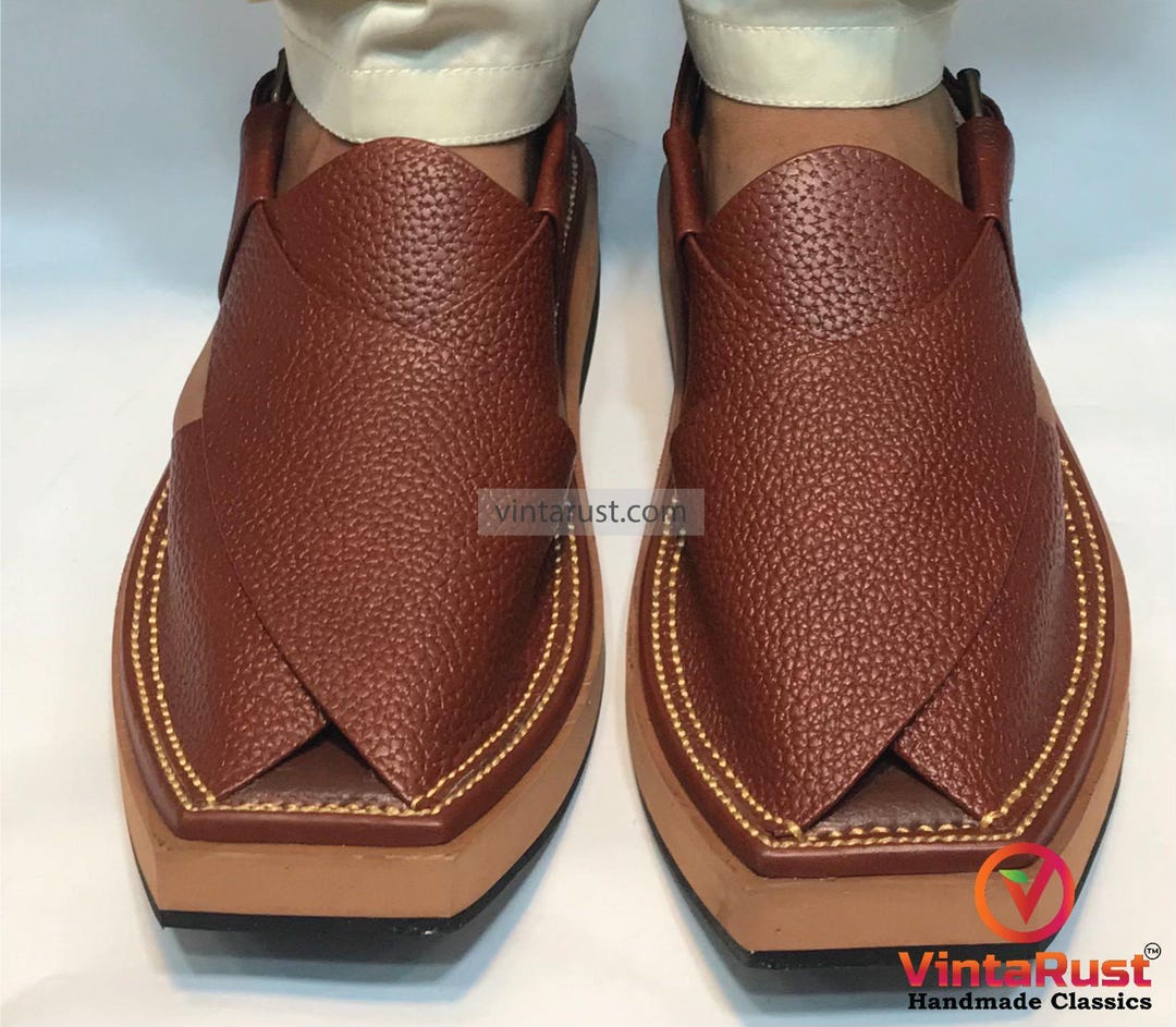 Handmade Kaptaan Chappal, Pure Leather Dotted Textured Sandals ...