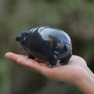 Moo Deng Baby Pygmy Hippo Collectible, Resin Moo Deng Figurine Cute Toy ...