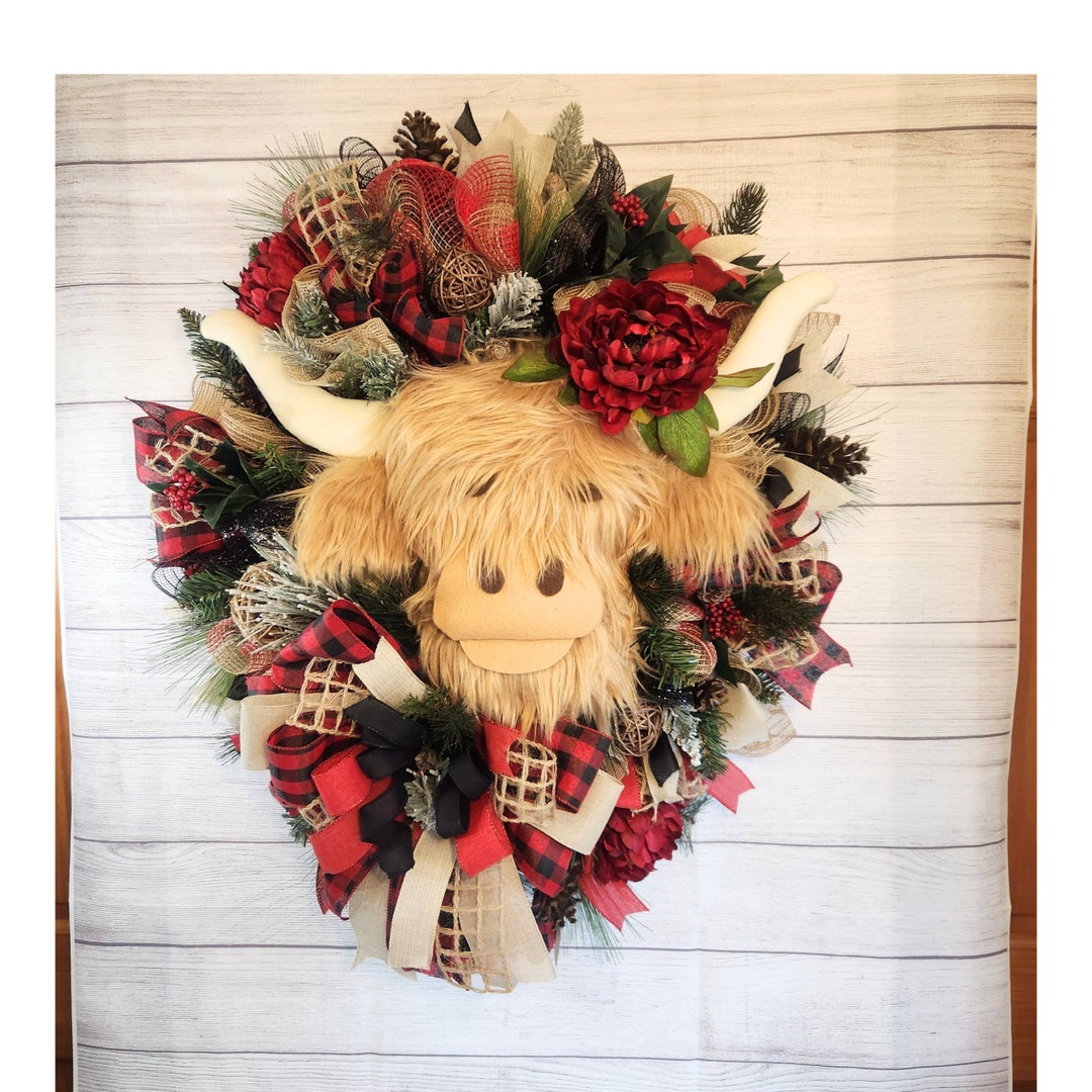 Highland Cow Christmas Wreath for Front Door, Holiday Ranch Home Decor ...