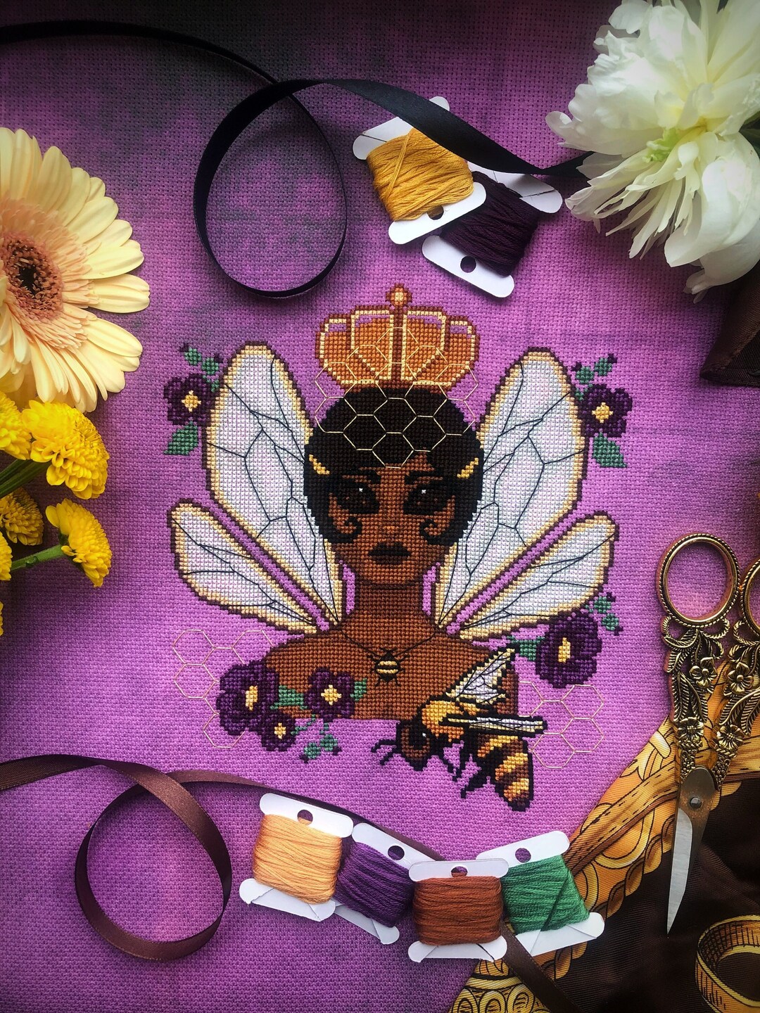 Queen Bee Portrait Cross Stitch Pattern Flower Girl Bee - Etsy