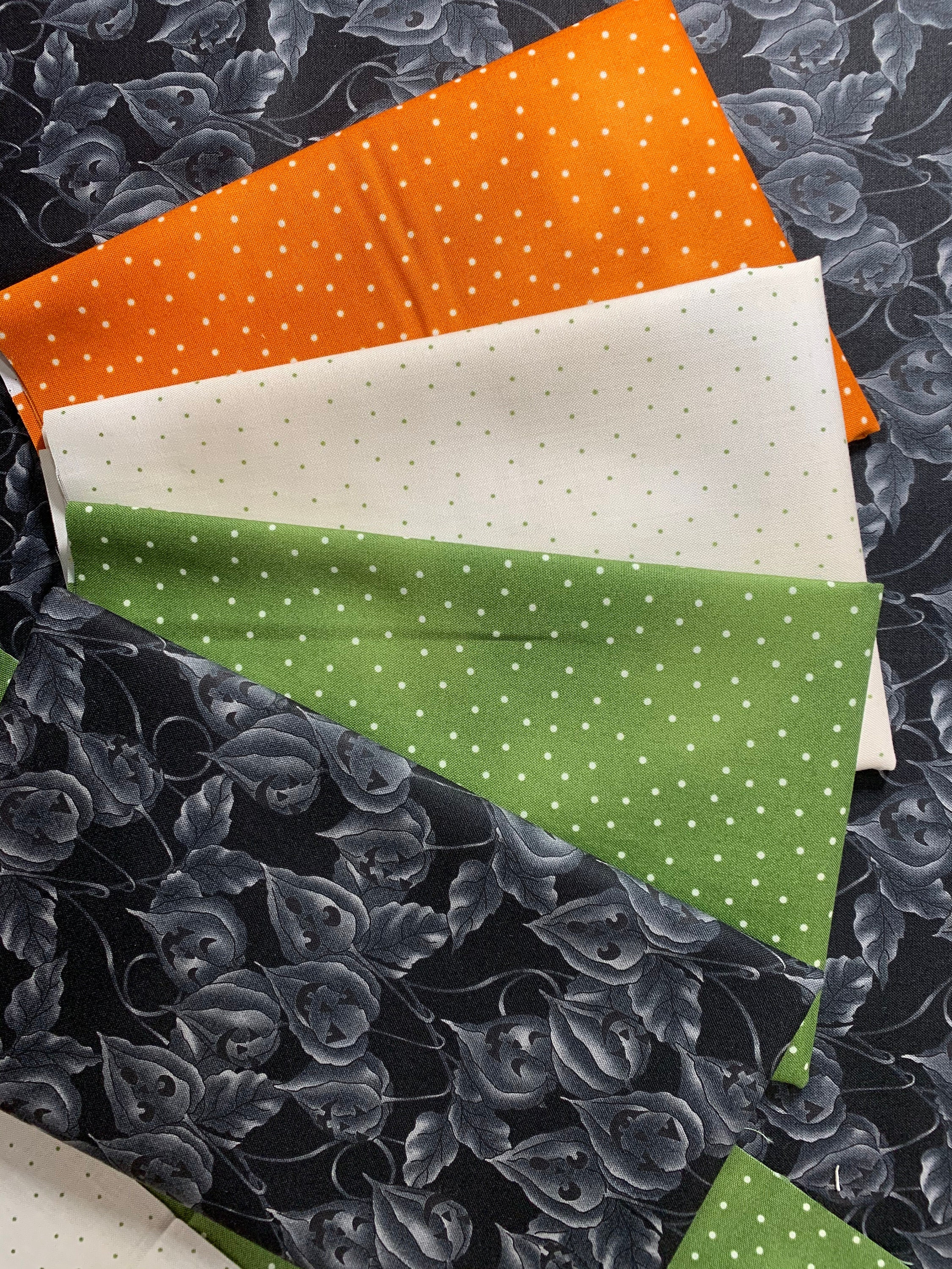 Crescendo Quilt Kit Halloween Theme by the Guilty Quilter - Etsy