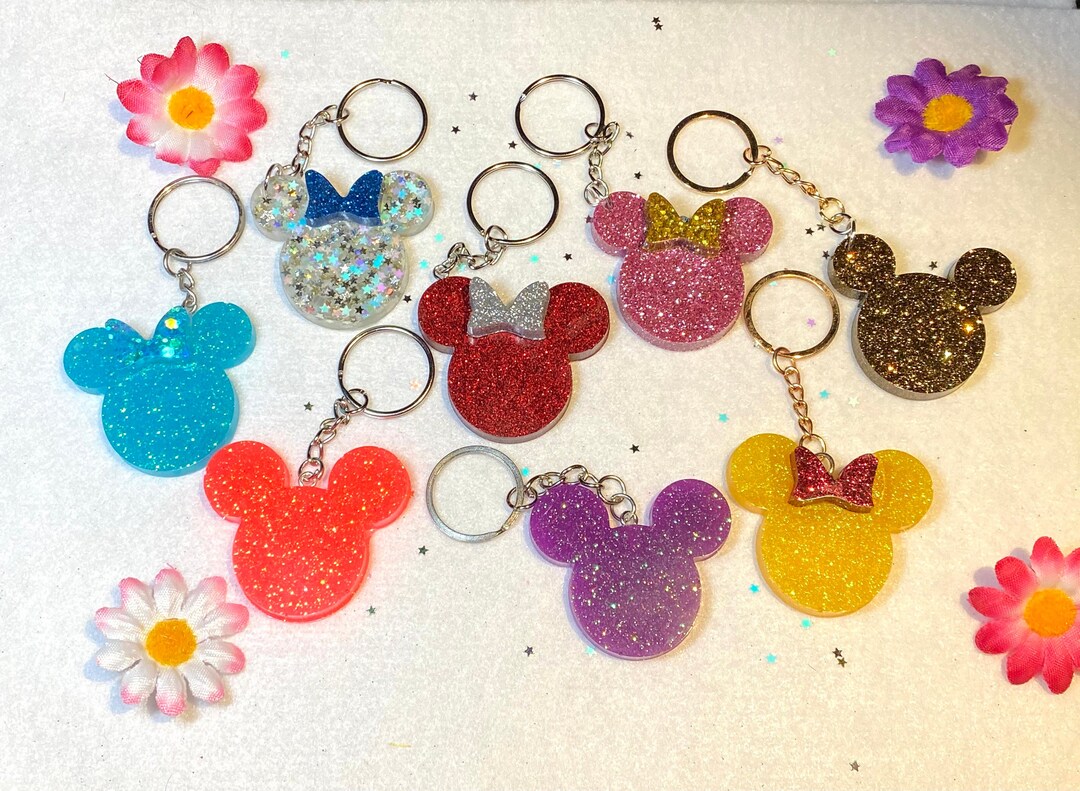 Mickey and Minnie Mouse Resin Keychains, Disney, Resin Art, Handmade ...