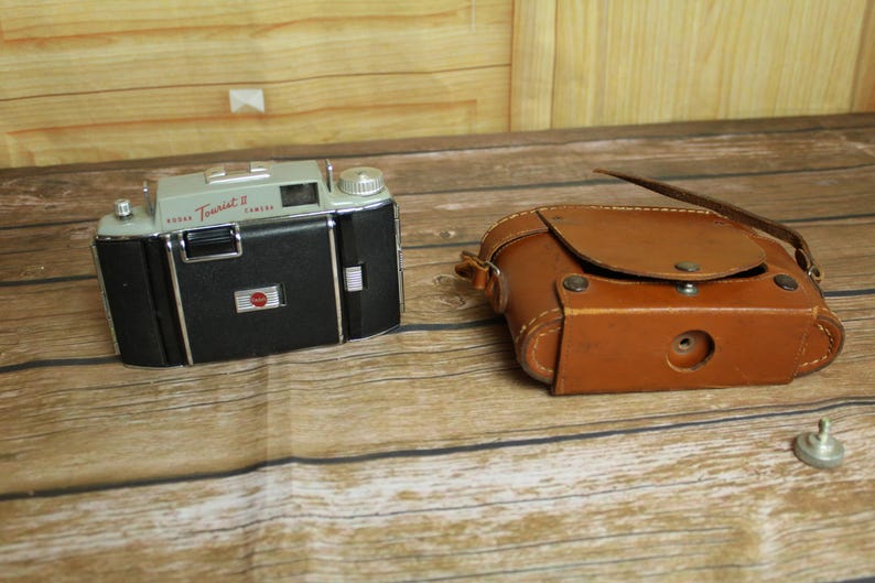 Vintage 1950s Kodak Tourist II [2] Folding Bellows Camera With Leather ...