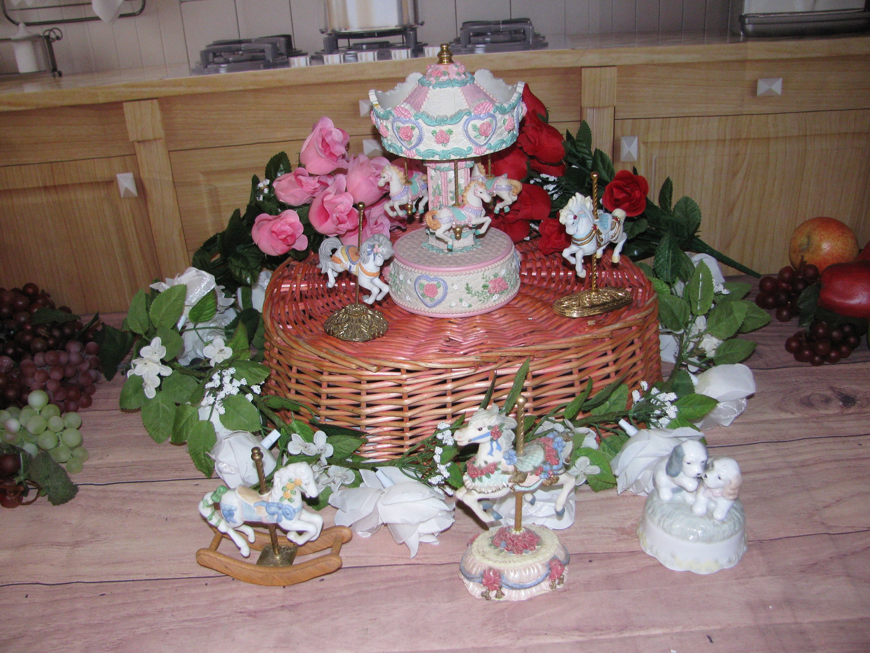 Vintage Three Carousel Horse Merry Go Round Music Box-beautiful Dreamer ...