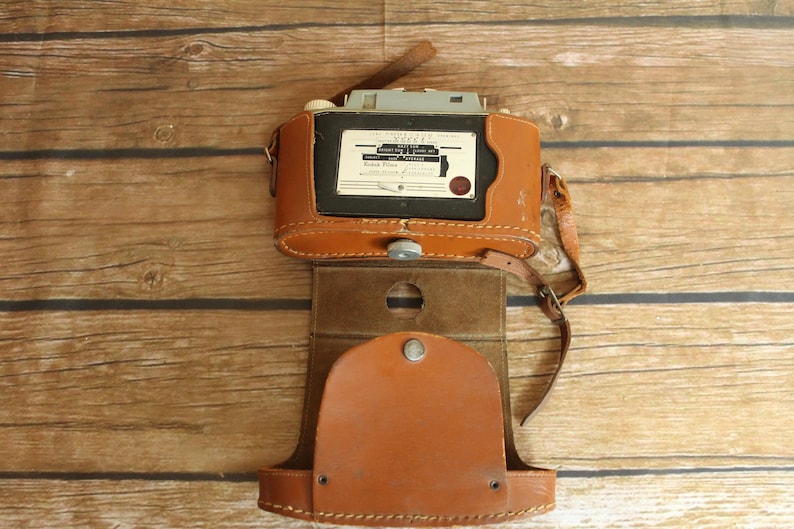 Vintage 1950s Kodak Tourist II [2] Folding Bellows Camera With Leather ...