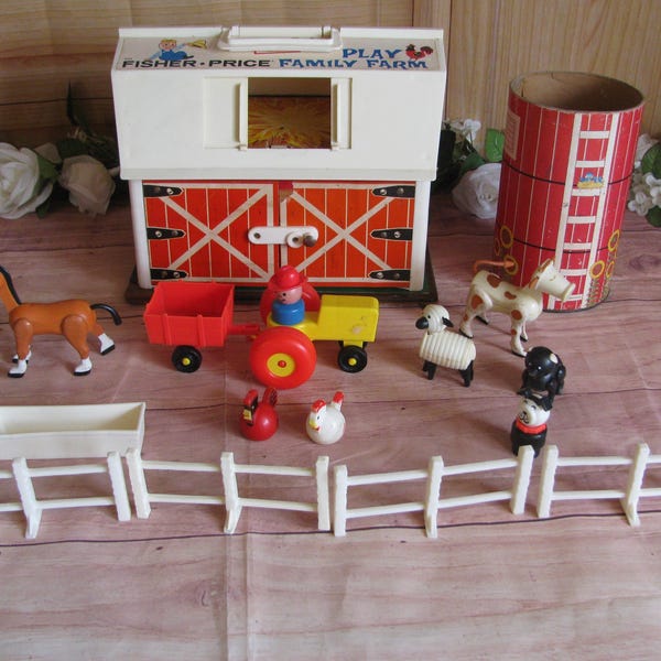 Little People Barn - Etsy