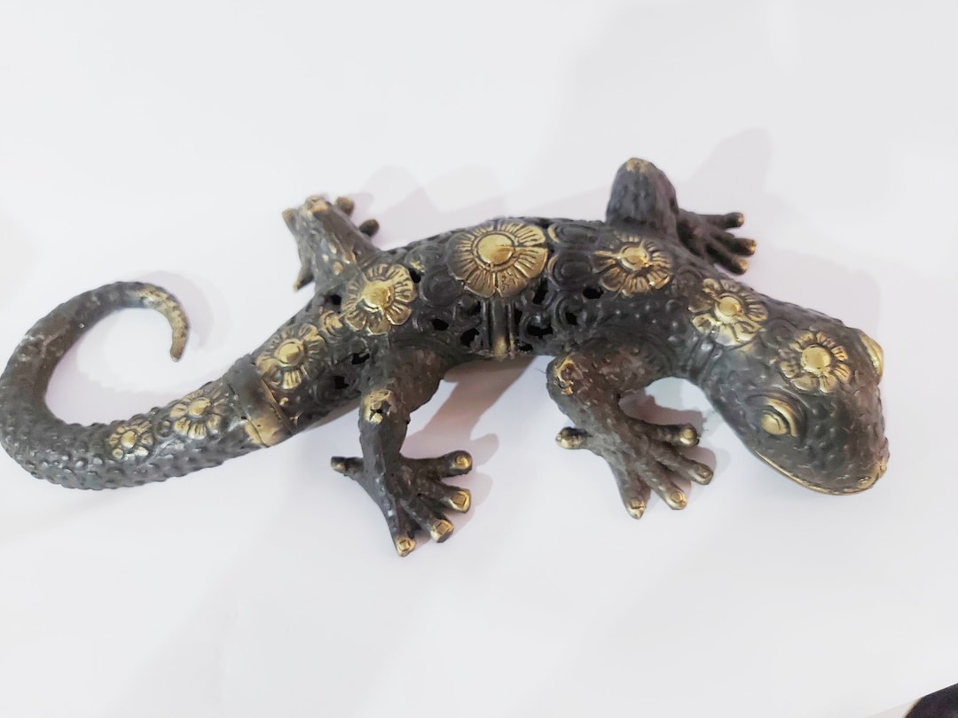 Bronze Gecko Sculpture , Miniature Gecko Sculpture , Animal Figurine ...