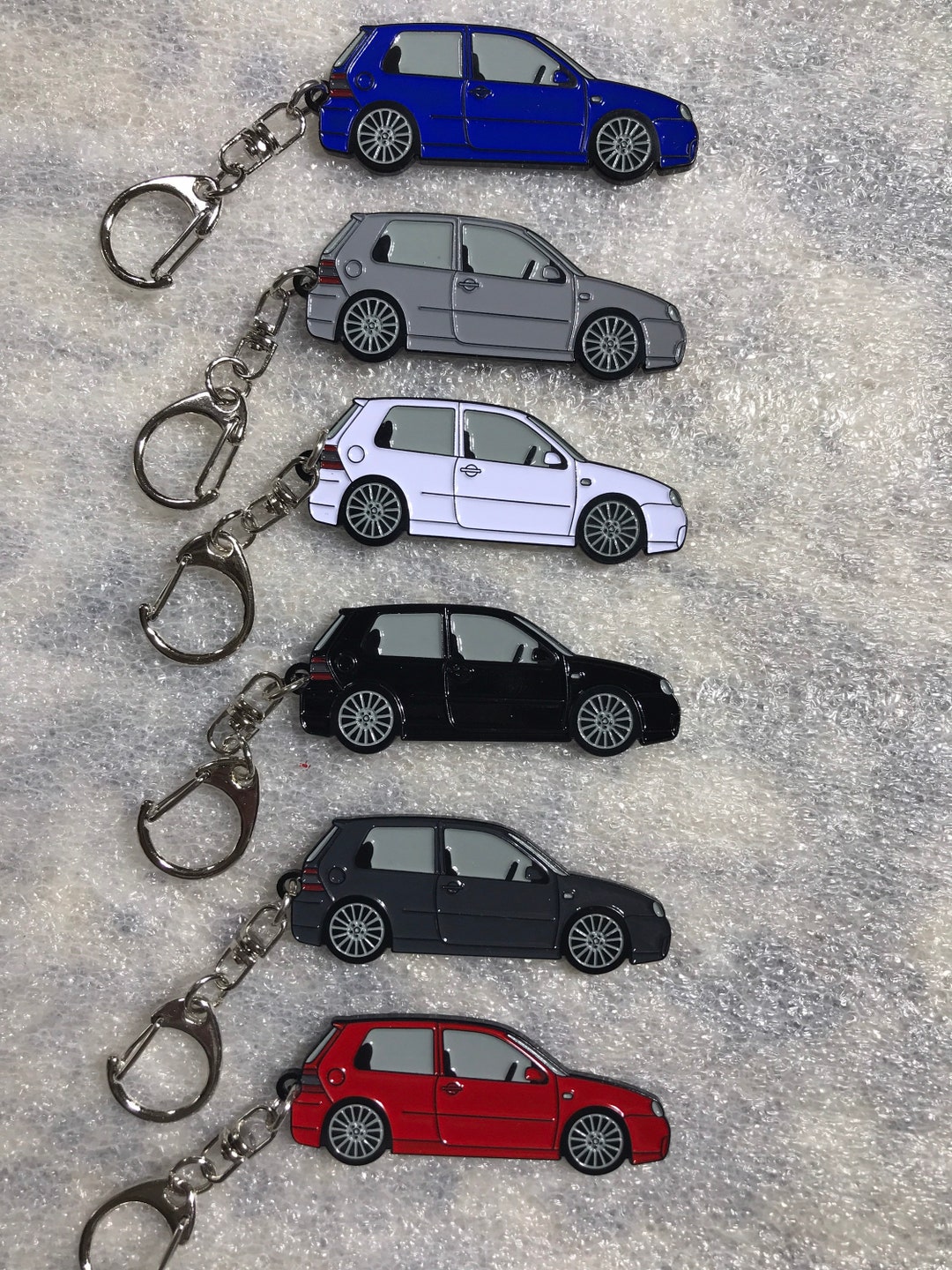 Golf R32 Keychain Enamel on Metal 8 Colors - Etsy