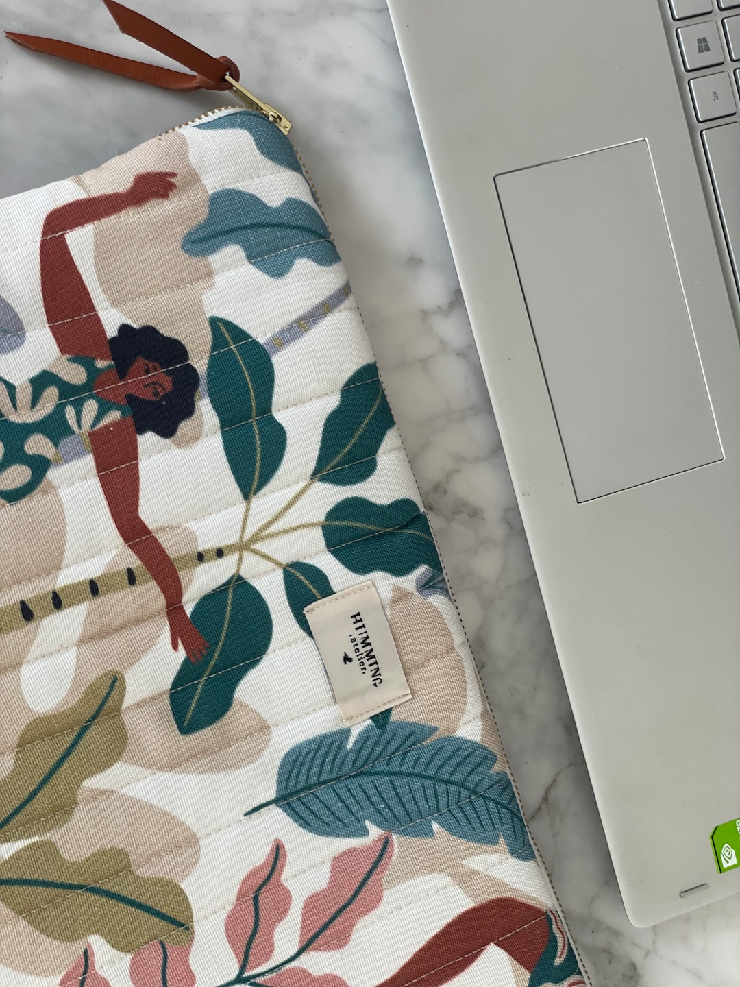 15'' Amber Computer Case With Quilted Effect / Custom-made - Etsy