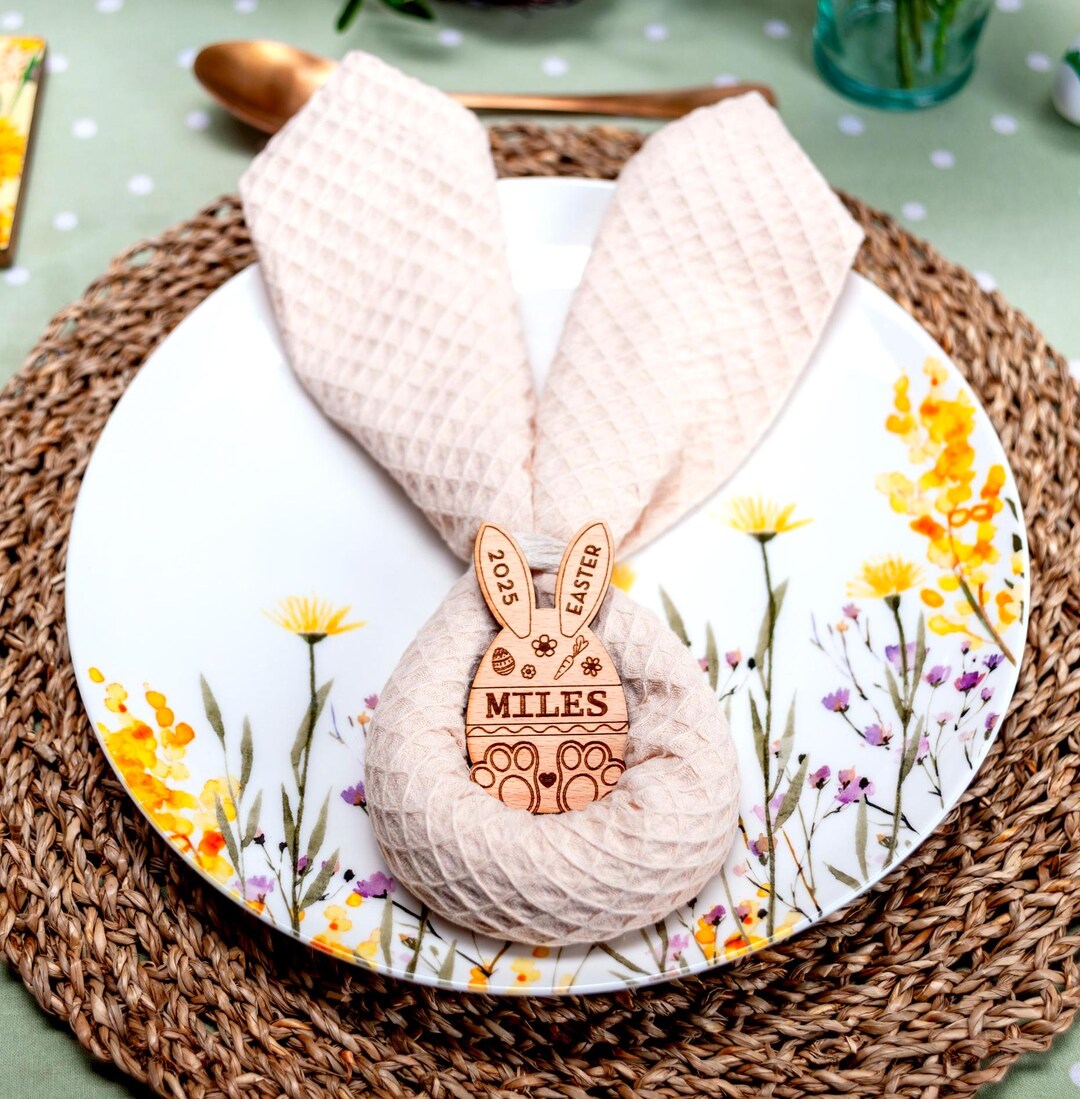 Personalised Easter Bunny Place Card: Beech Wood Easter Table ...