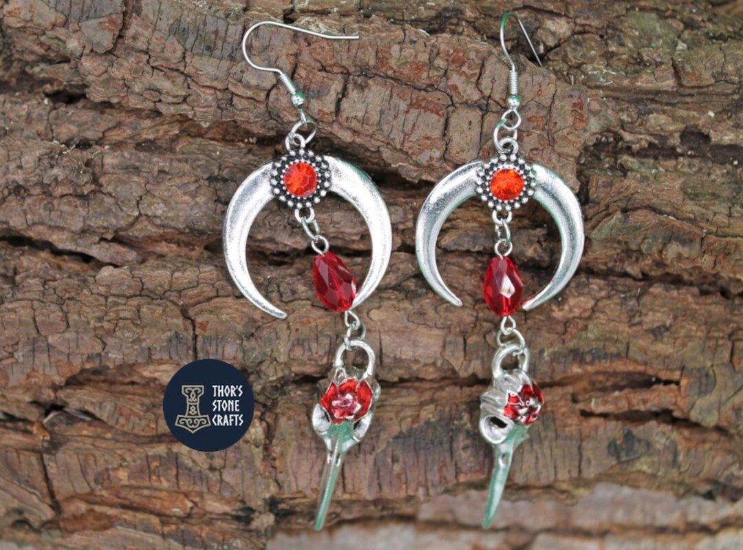 Moon Crescent Raven Skull Ruby Resin Shieldmaiden Norse Viking - Etsy