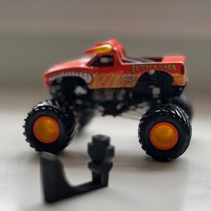 Monster Jam Truck Wall Mount, 1:24 Scale Monster Jam Truck Wall Display ...