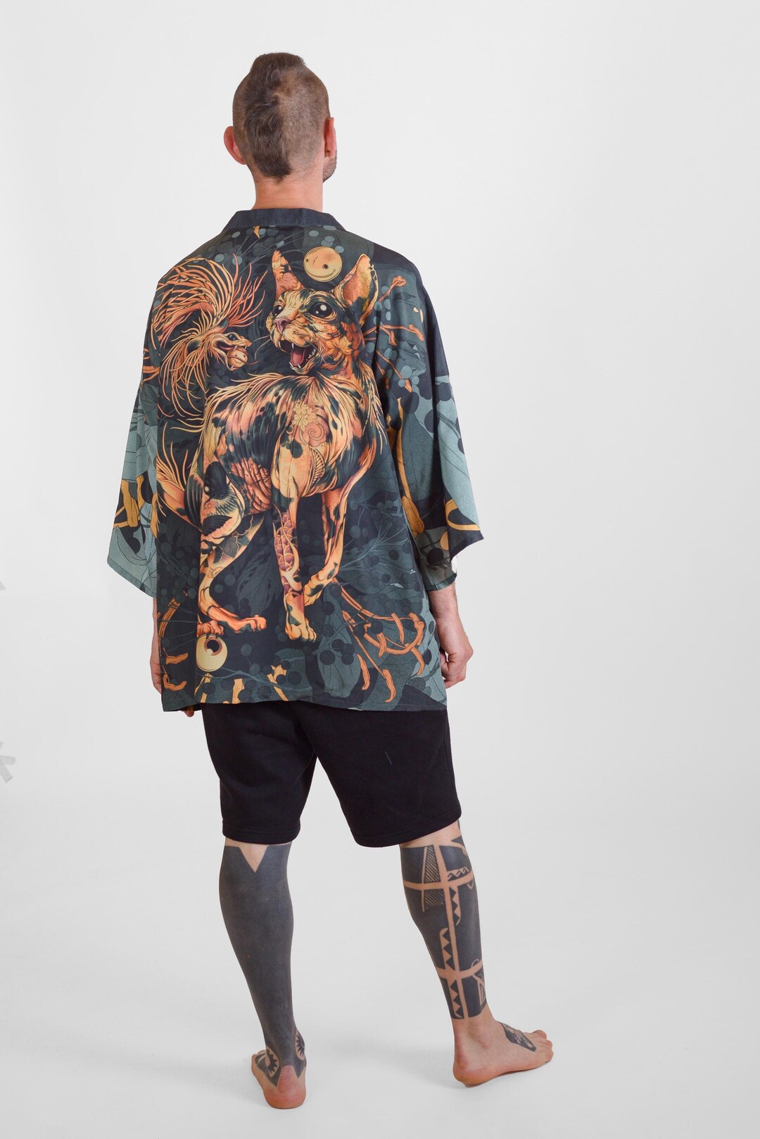 Short Unisex Kimono Neko Green Sphynx Cat Print Robe Caftan One Size ...