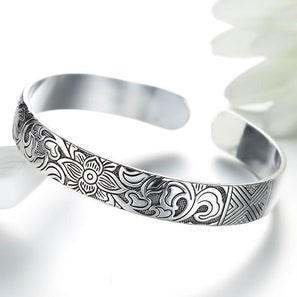 Flower Bangle - Etsy