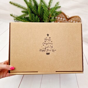 Empty Christmas Gift Box. Mini Small Medium Cardboard Postage Box With ...