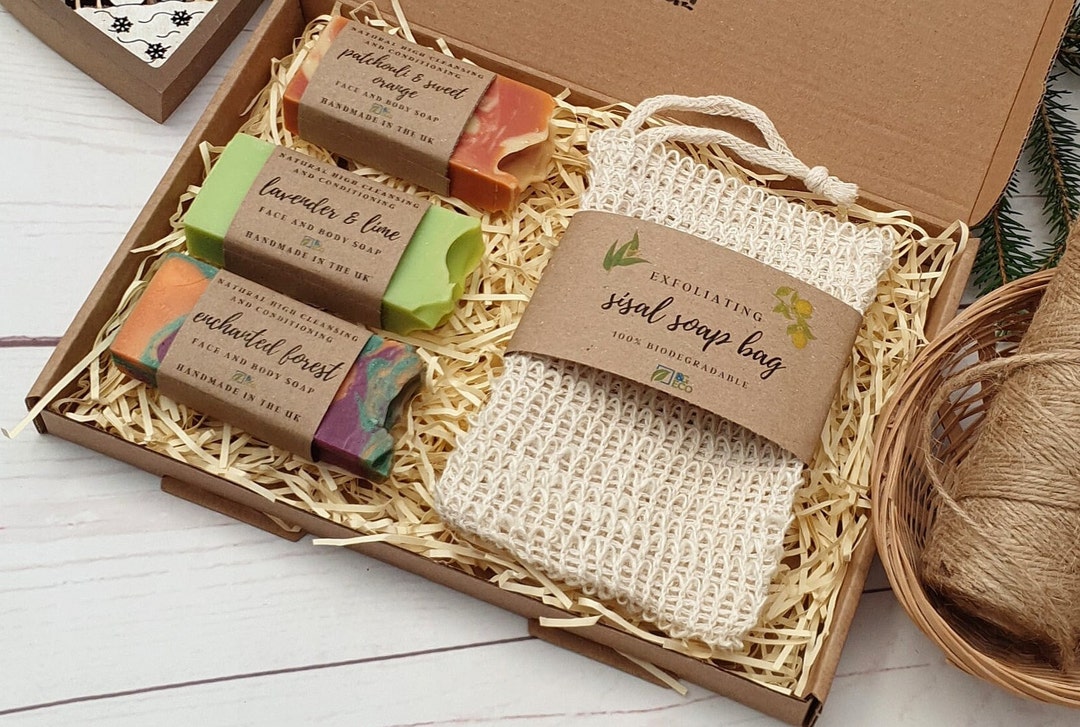 Eco Friendly Christmas Soap Gift Set Box. 3x Half UK Handmade Soaps/50g ...